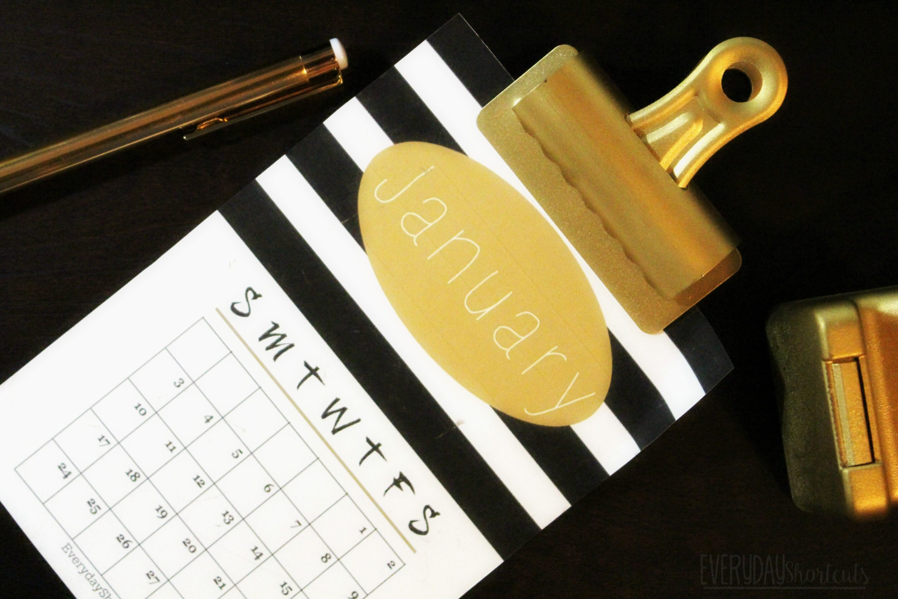 black and gold printable calendar - Everyday Shortcuts