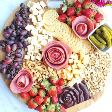 How to Make Charcuterie Board Meat Roses - Everyday Shortcuts