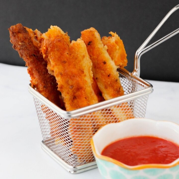 Homemade Fried Cheese Sticks - Everyday Shortcuts
