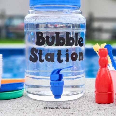 The Best Homemade Bubble Solution With 3 Simple Ingredients - Everyday ...