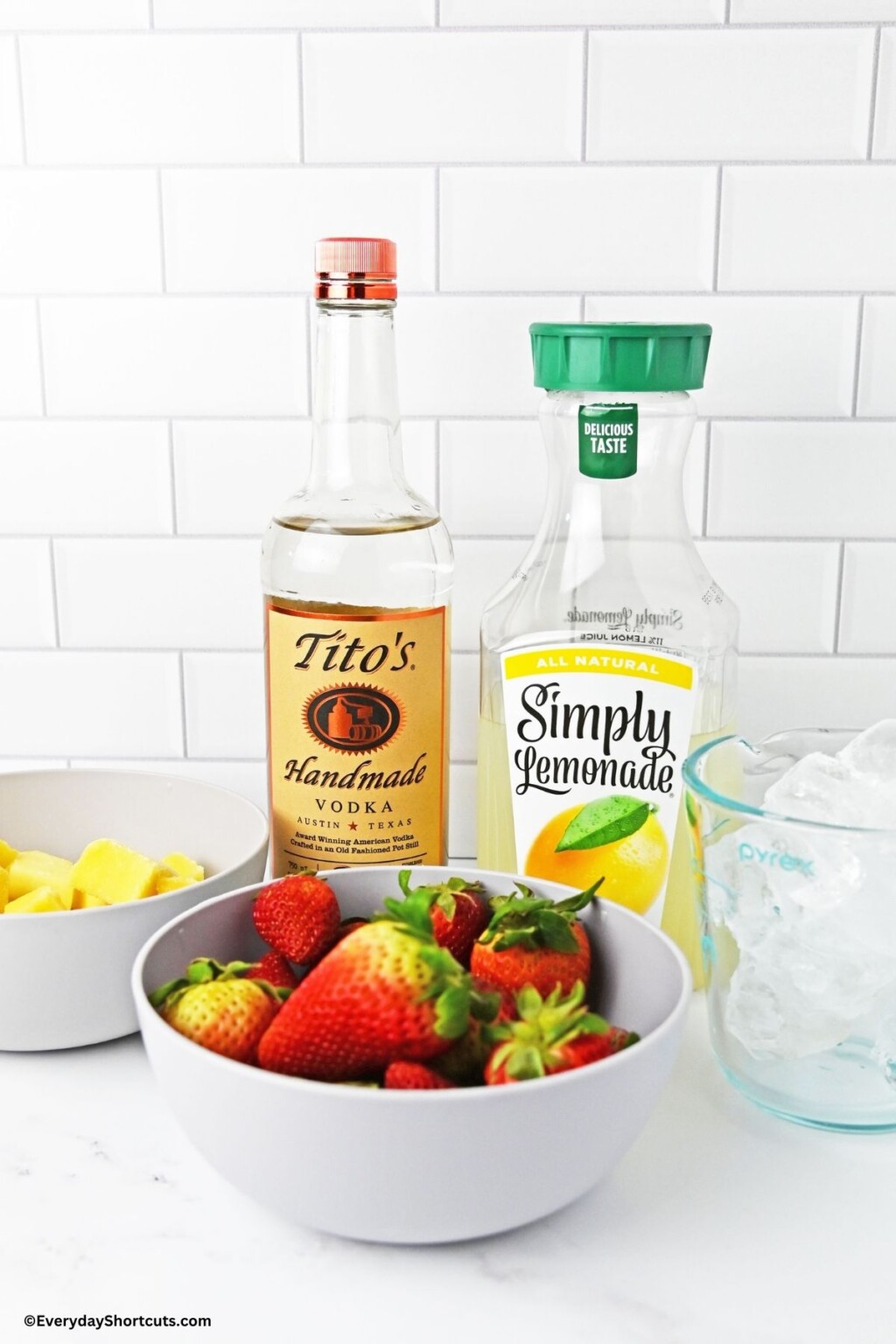 Spiked Ombre Lemonade - Everyday Shortcuts