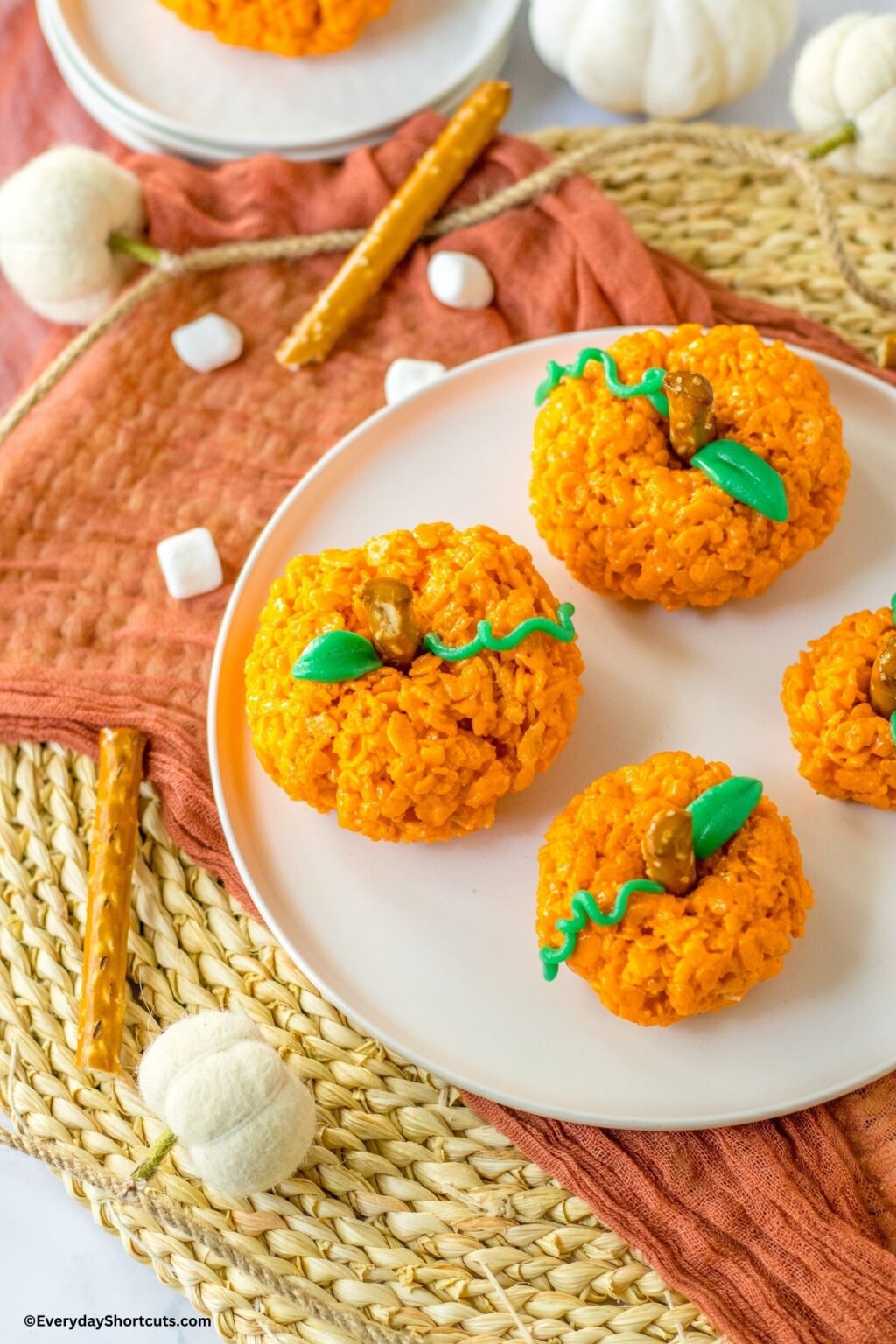 Easy Rice Krispie Treat Pumpkins - Everyday Shortcuts