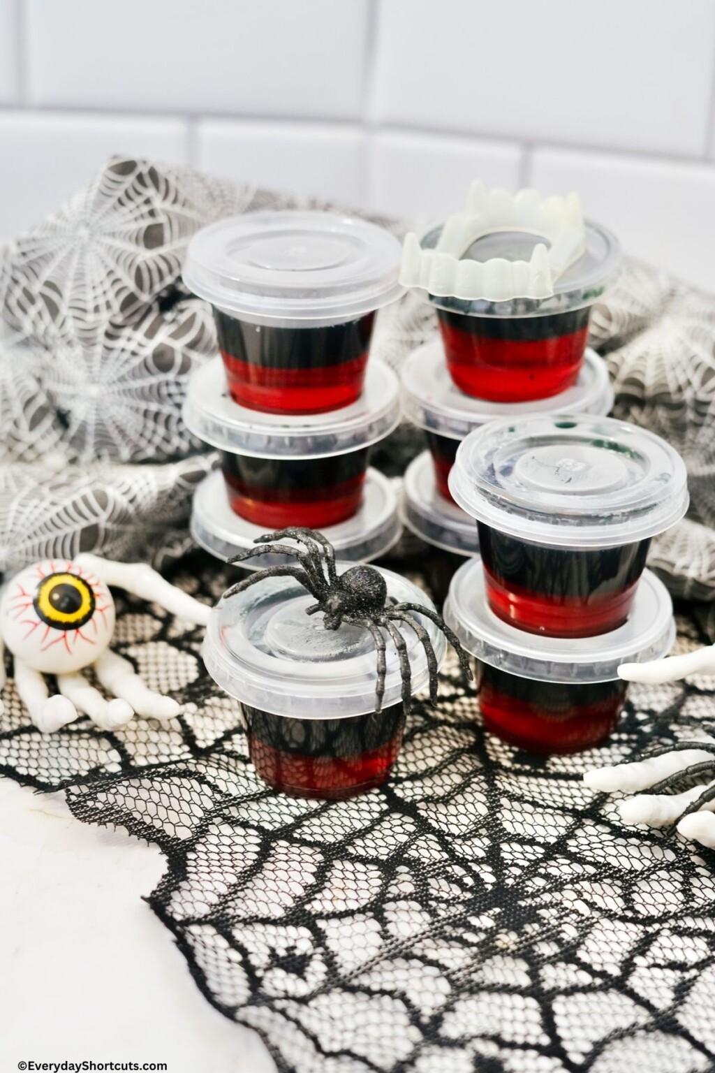 Vampire Kiss Jello Shots - Everyday Shortcuts