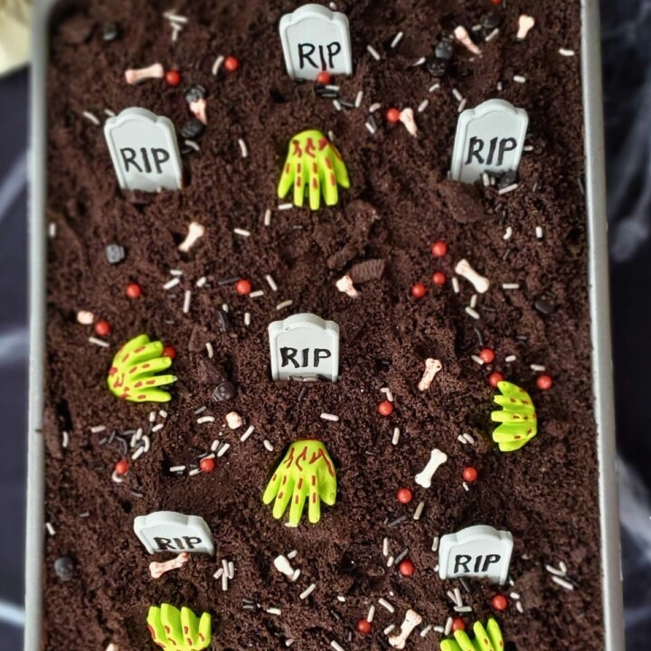 Graveyard Cake - Everyday Shortcuts
