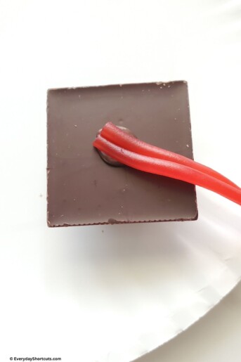 Chocolate Graduation Caps - Everyday Shortcuts