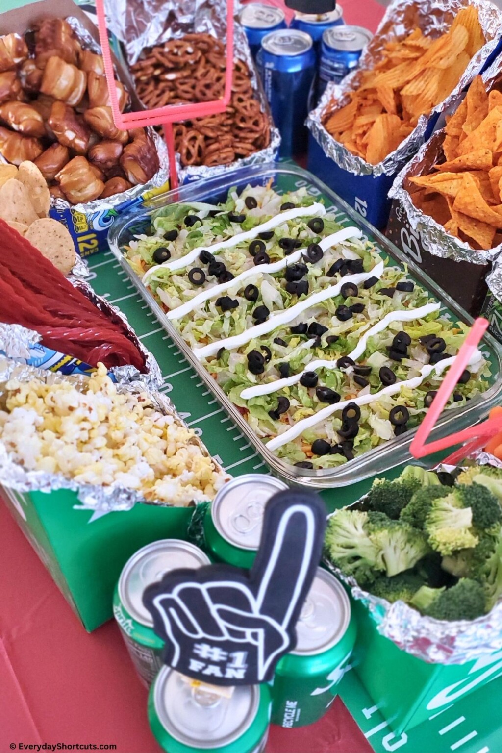 How to Make a Snack Stadium - Everyday Shortcuts