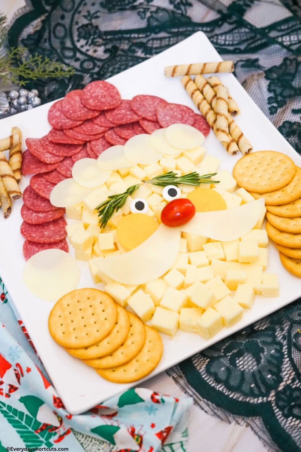 Santa Charcuterie Board - Everyday Shortcuts