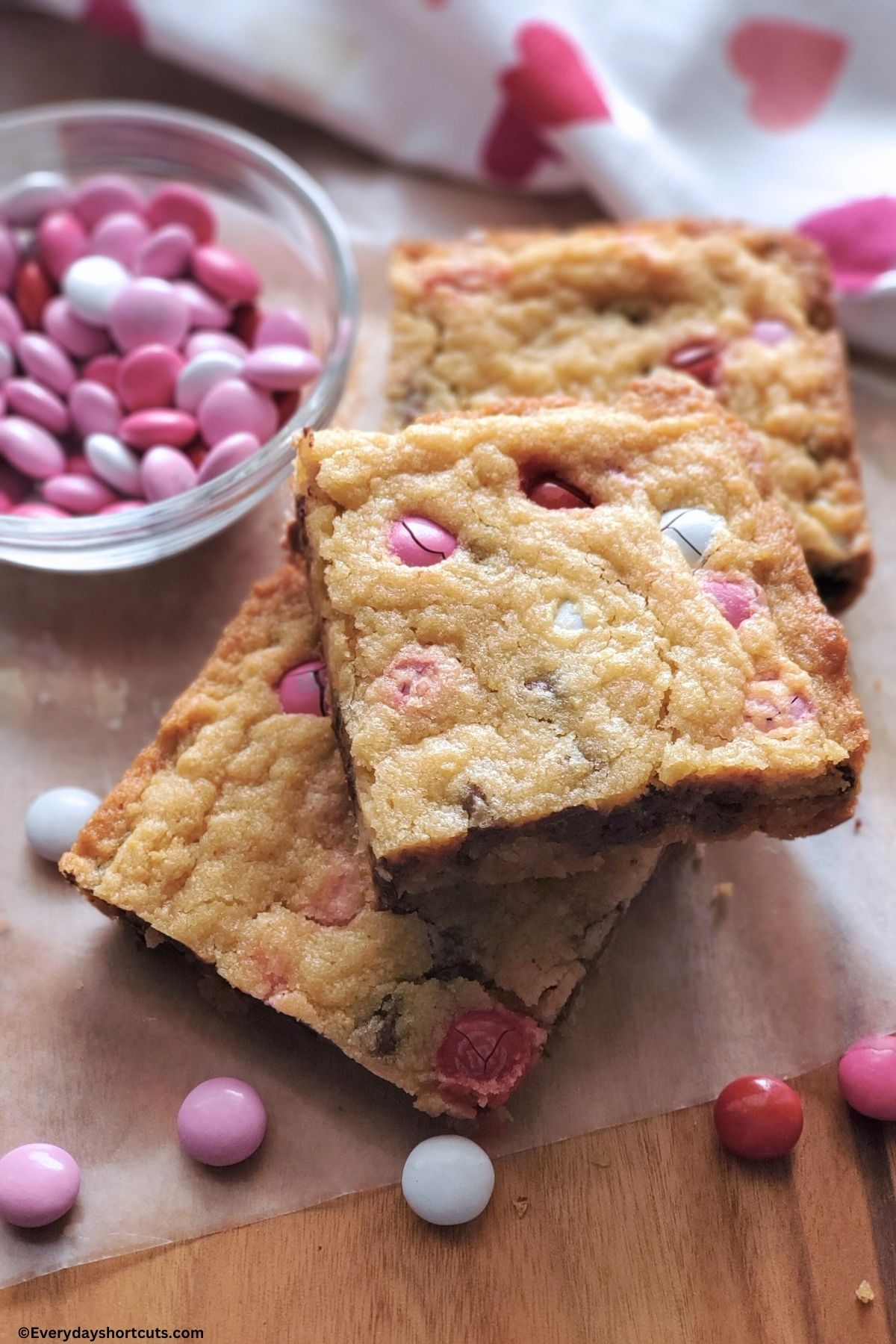 M&M's Valentine's Day Cookie Bars - Everyday Shortcuts